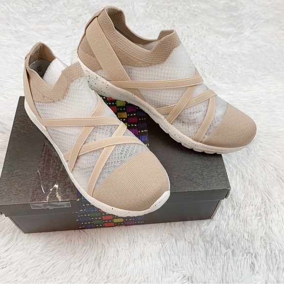 bernie mev. | Shoes | Bernie Mev Women Bungee Sheer Slip On Comfort ...